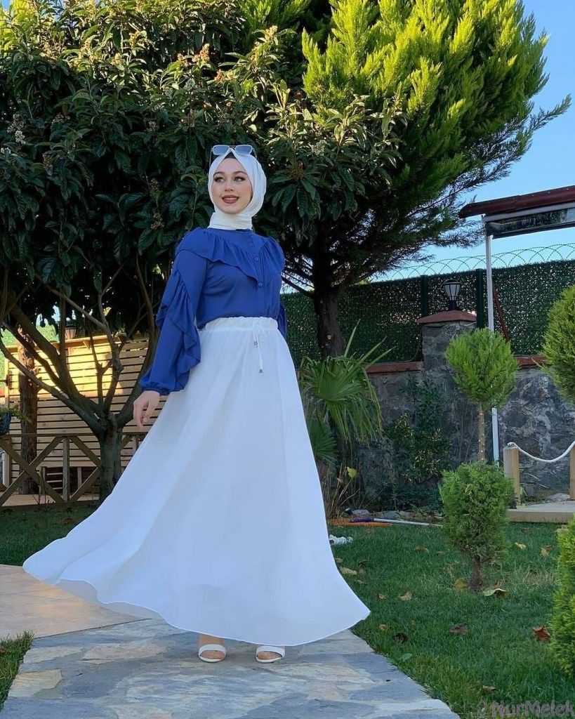 Tesettürde Beyaz Etekler Nasıl Kombinlenir?